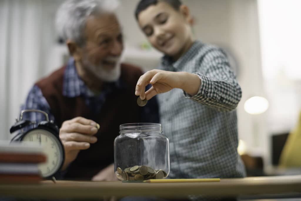 6 Tips For Teaching Your Kids to Save | SavvyMoney Education