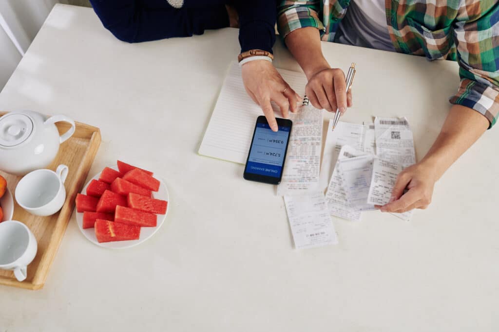 3 Better Ways to Reduce Monthly Bills | SavvyMoney Education