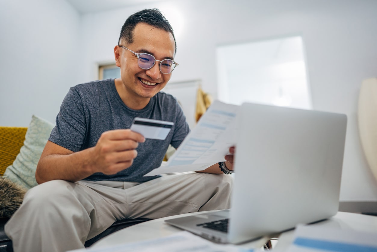 How Can I Avoid Falling Into Debt? | SavvyMoney Education