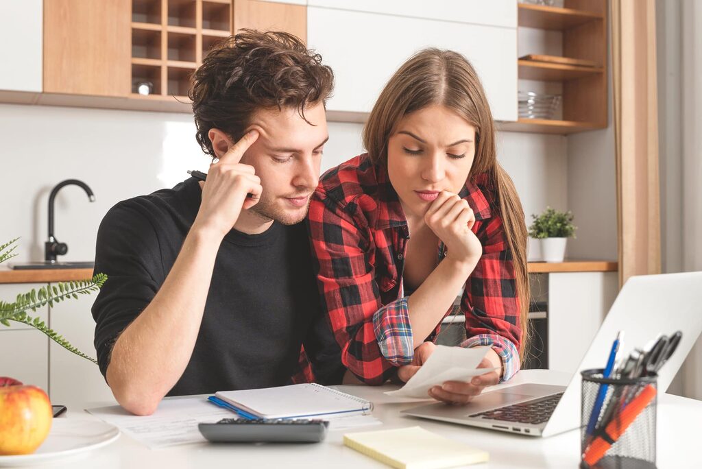 Managing Debt Without Stress | SavvyMoney Education
